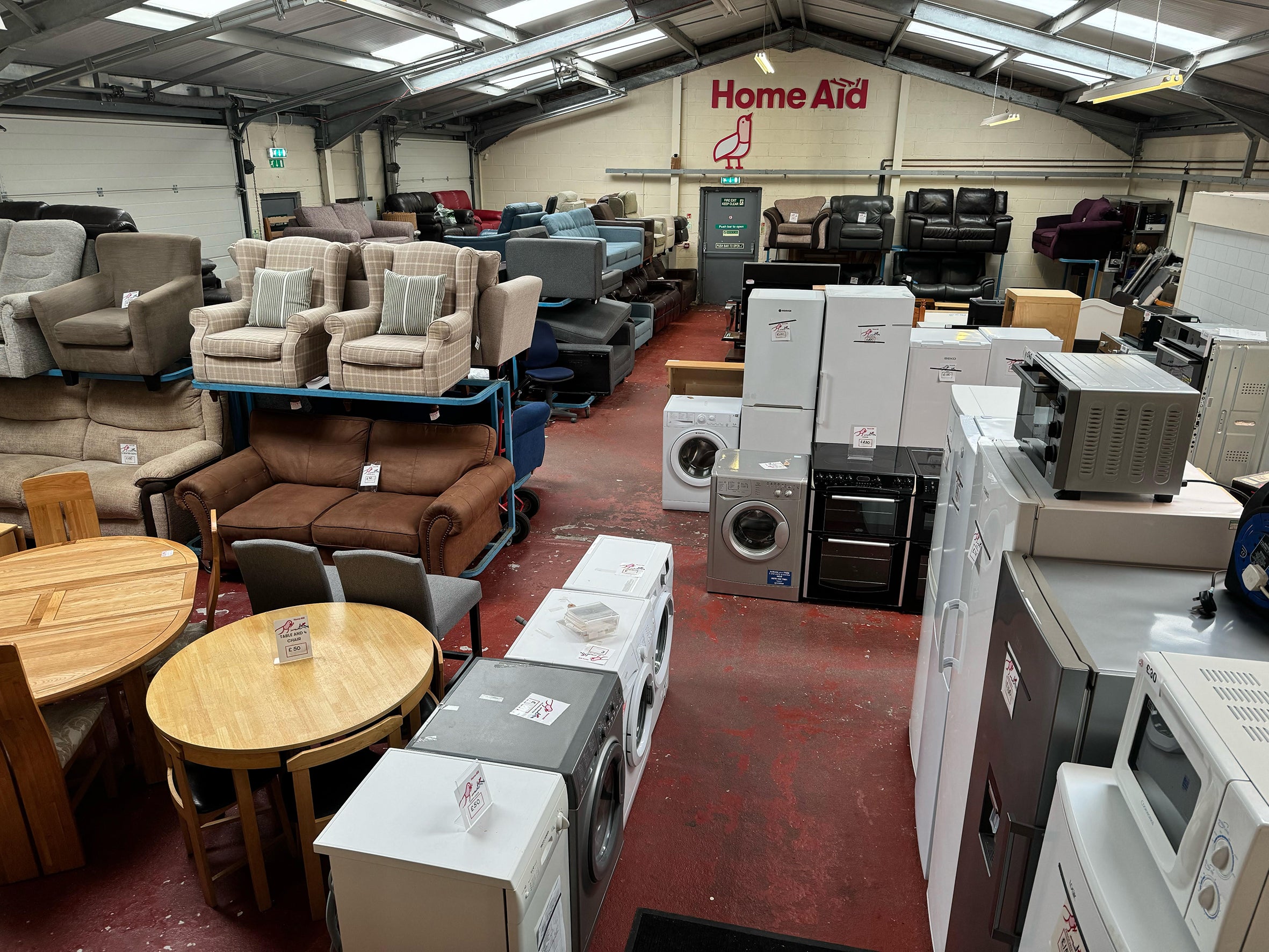 10 Reasons to Buy Second-Hand Furniture