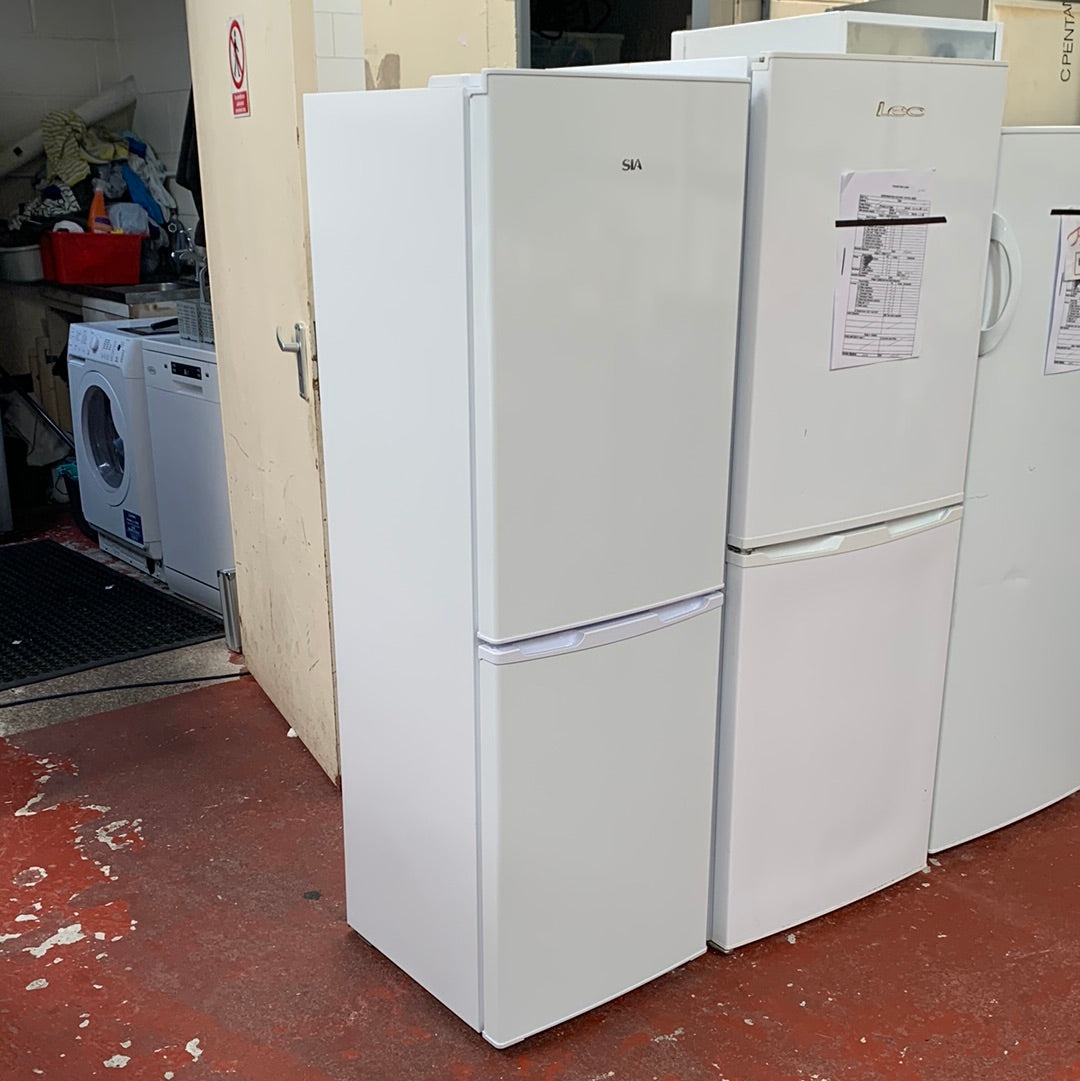 NEW SIA fridge freezer